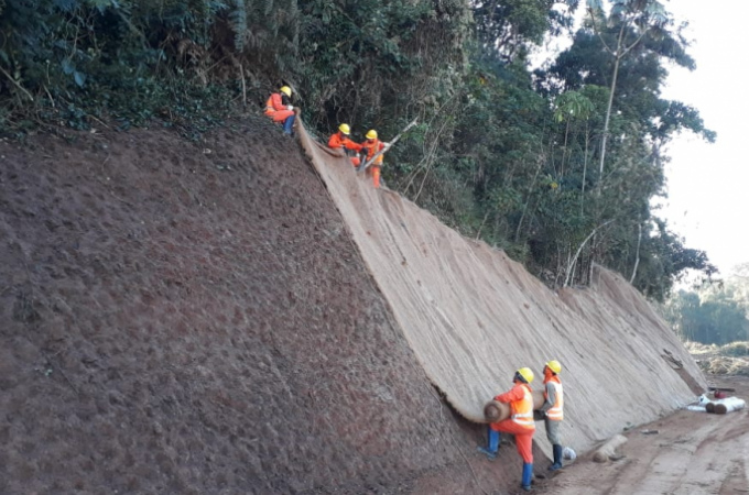 Obras da primeira Represa da cidade recebe a implantação da biomanta de ...